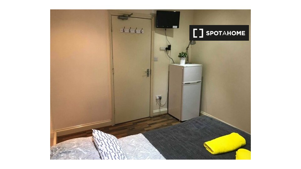 Zimmer zu vermieten in Brondesbury Park, London (ref: 363526) | Spotahome