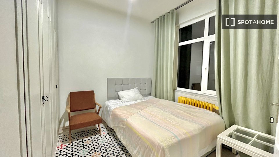 Sweet rooms in a perfect location! (ref: 819940) | Spotahome